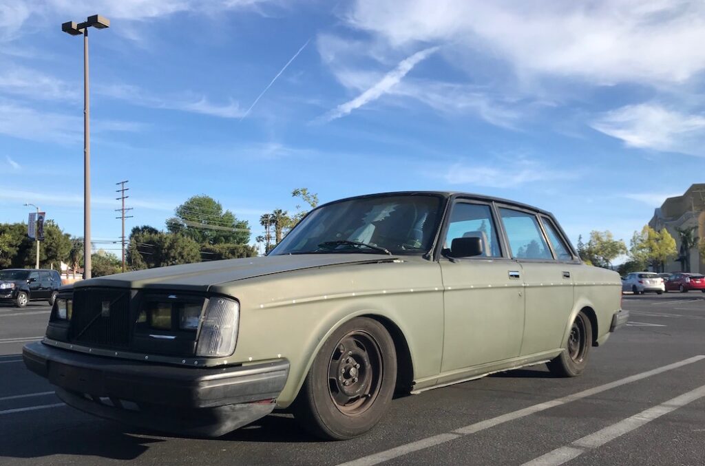 Freak of the Week: Mom's Military Spec Volvo · Motorhead Mama