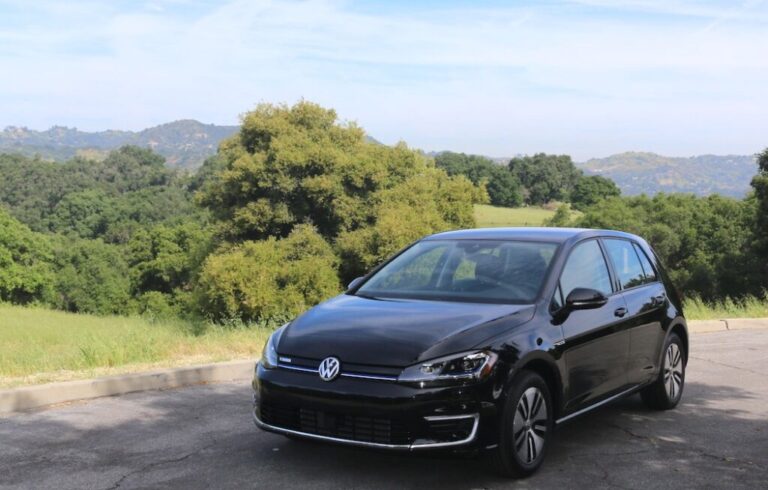 2019 VW eGolf: The Enthusiast’s EV · Motorhead Mama